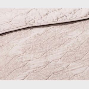 Threshold | Bedding | Threshold Textured Jacquard Quilt Fullqueen Beige ...